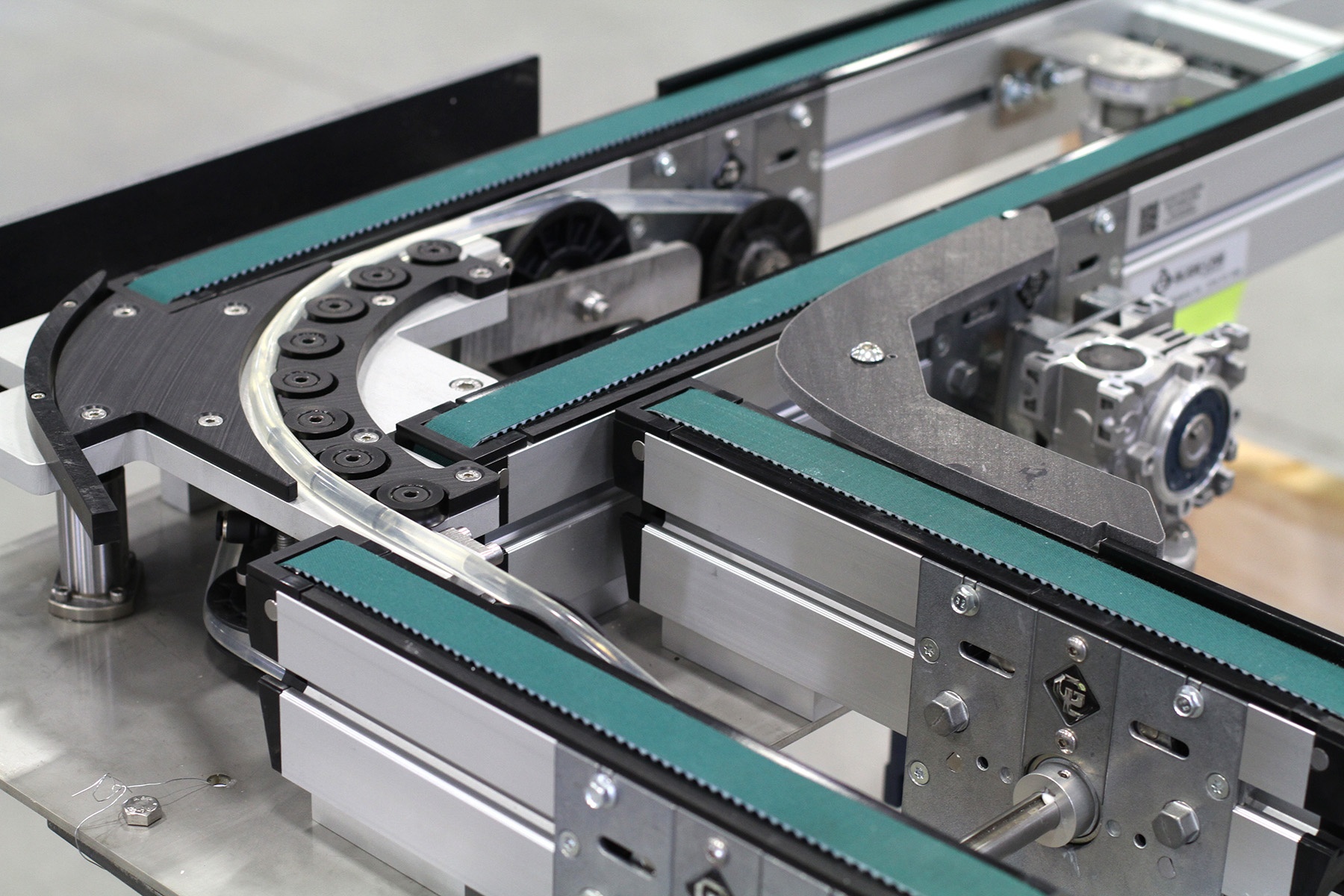 Dual Belt Conveyor Systems | Twin Strand Conveyors
